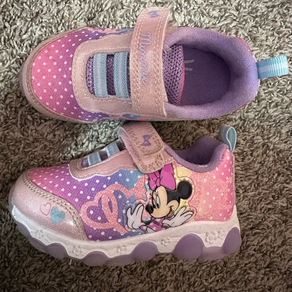 Merrell | Shoes | Minnie Mouse Vibrant Pink And Purple Light Up ...
